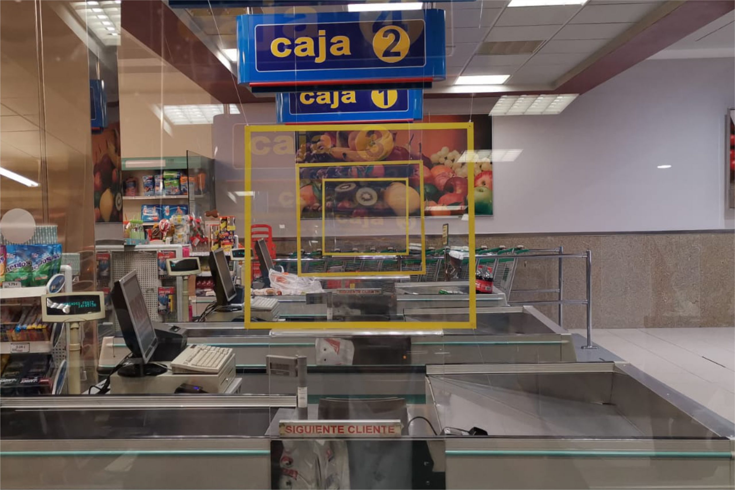 Froiz instala mámparas en toda la línea de cajas de sus centros ...