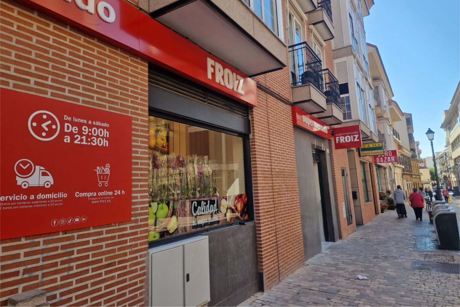 Supermercados Froiz. Siempre a su servicio